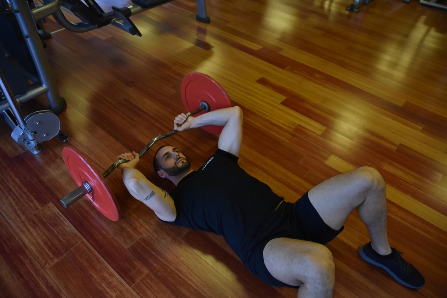 Esercizi di muscolazione per il tricipite brachiale - COREBO